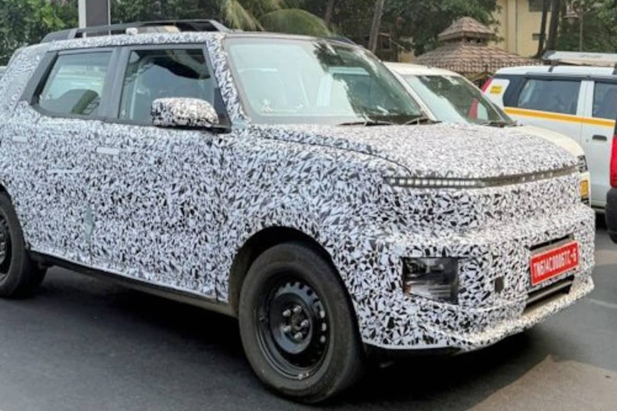 New Hyundai compact SUV snapped testing in India