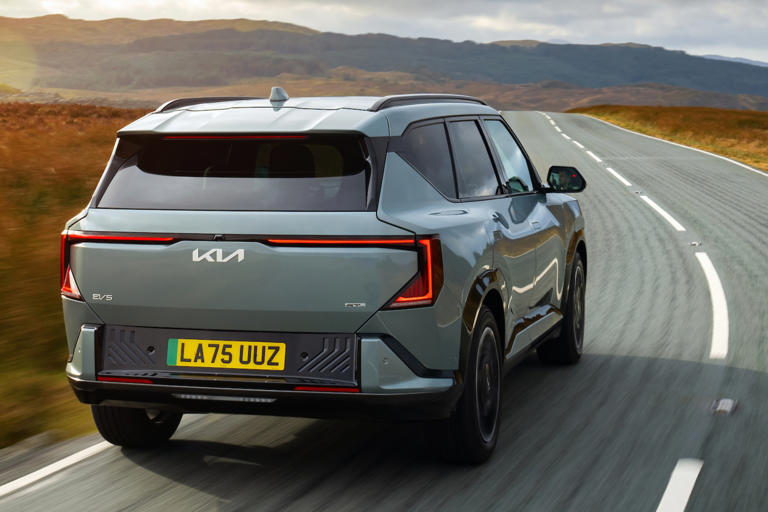 Kia EV5 review: The electric alternative to the best-selling Sportage ...