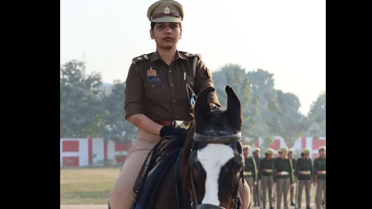 Varanasi sends 'women empowerment' message at R-Day parade: 400 female ...