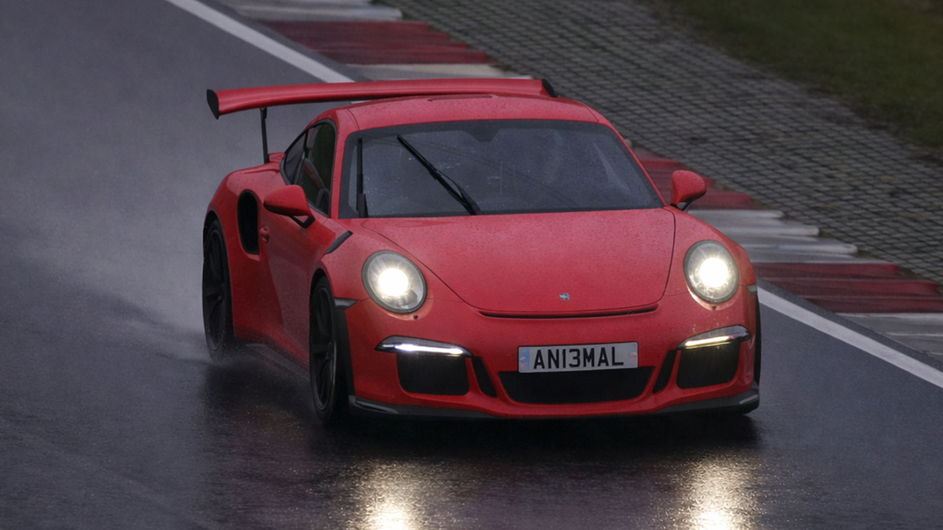 Few cars seen during rainy Nordschleife afternoon