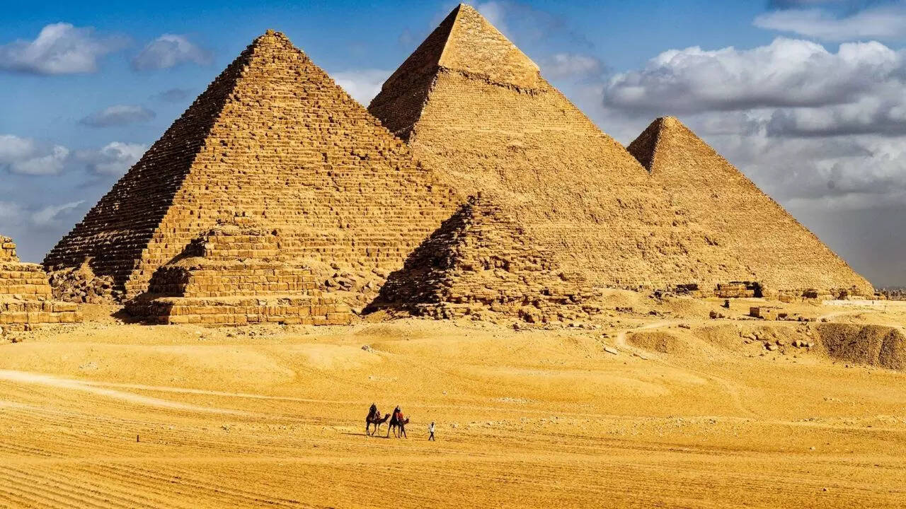 A 4,500-year-old journal explains how Egypt built the Great Pyramid of Giza
