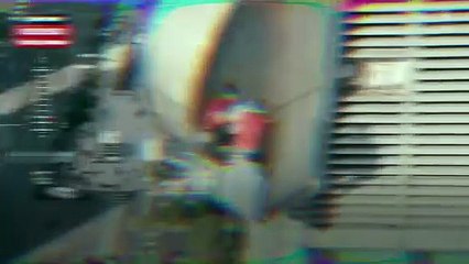 US rock climber scales Taiwan skyscraper without ropes