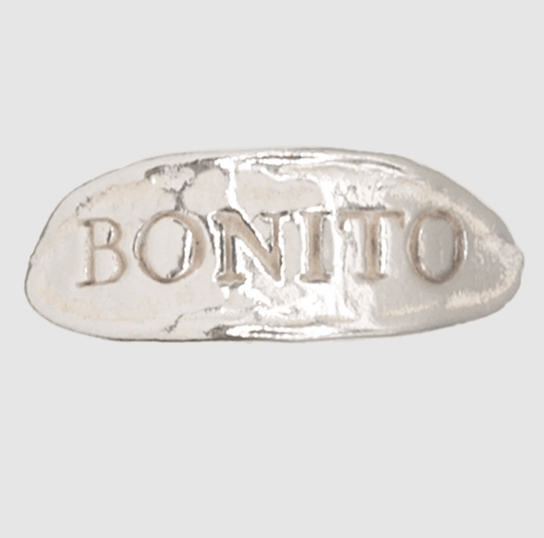 Los anillos con mensaje son el “te quiero” de 2026