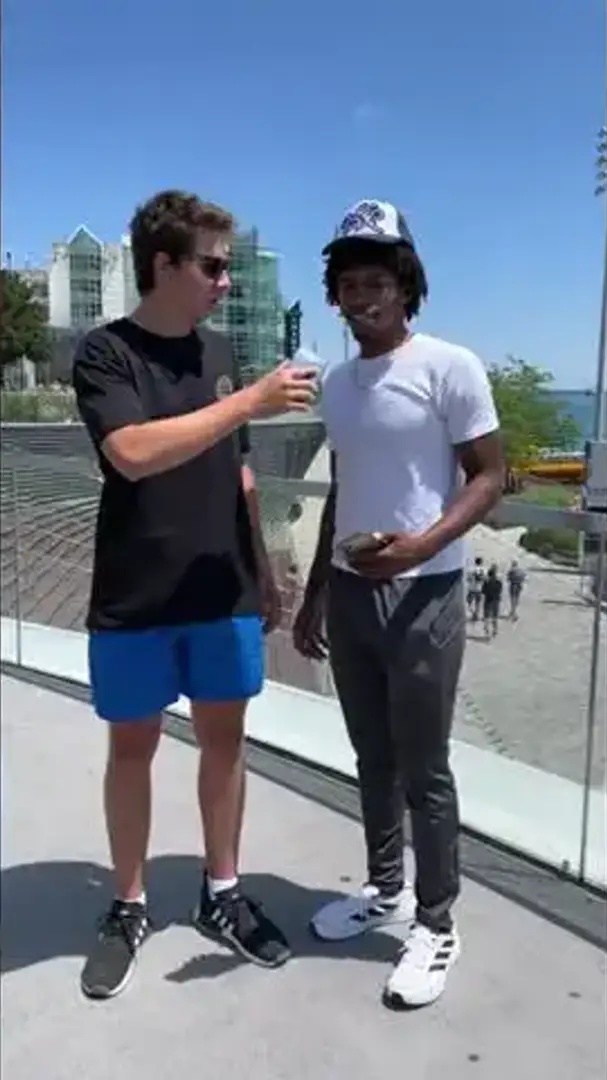 Bank account balances: street interviews reveal financial status