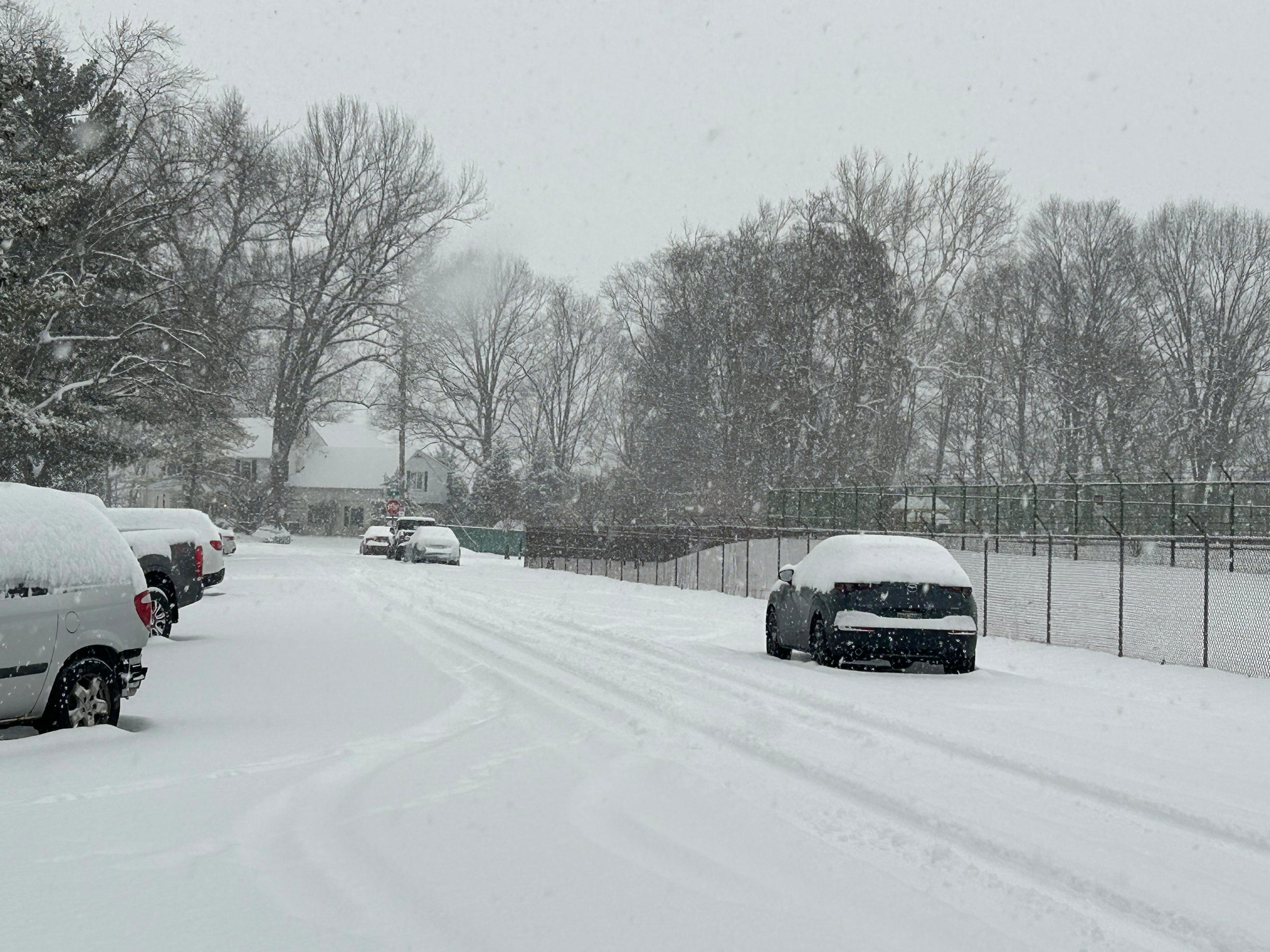 Ice storm covers North Carolina. When should you use emergency heat?