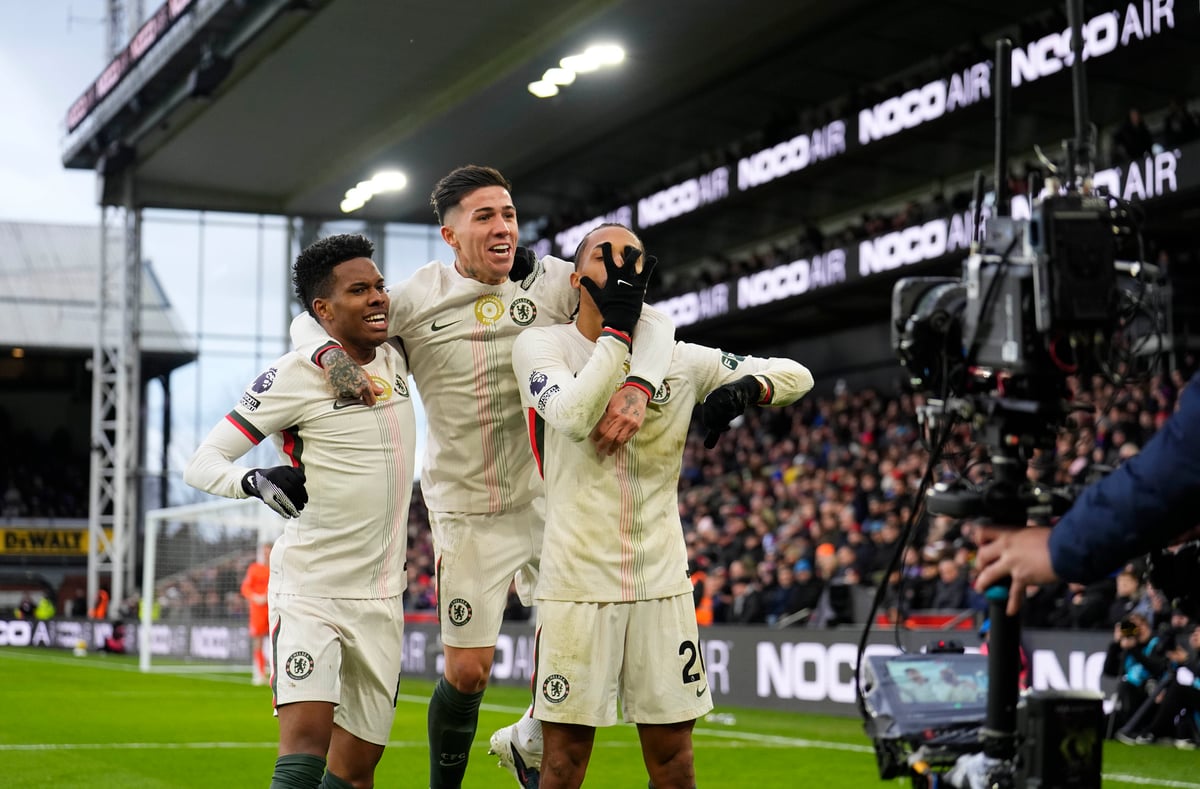 Crystal Palace 0-3 Chelsea: Glasner fumes as Wharton sees red - Live