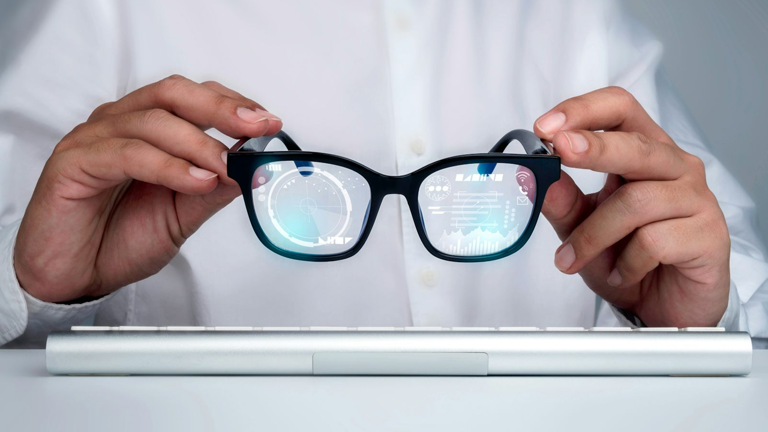 Google Glass has found yet another lease of life — but is it too little ...