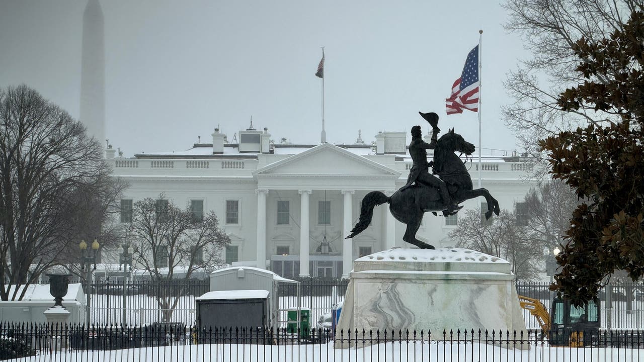 How much snow has fallen so far on Sunday in DC, Virginia, Maryland