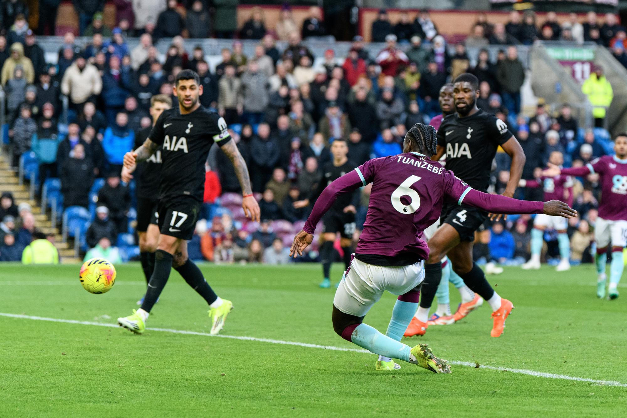 'Comedy central': Pundit highlights one moment where Tottenham got ...