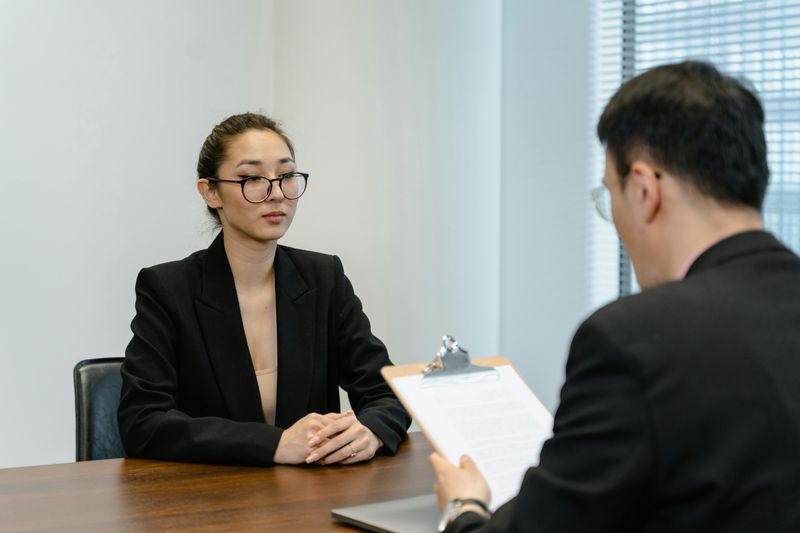15 questions you should ask in a job interview to look like the most ...