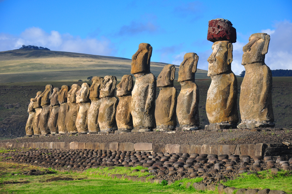 Statues with missing limbs