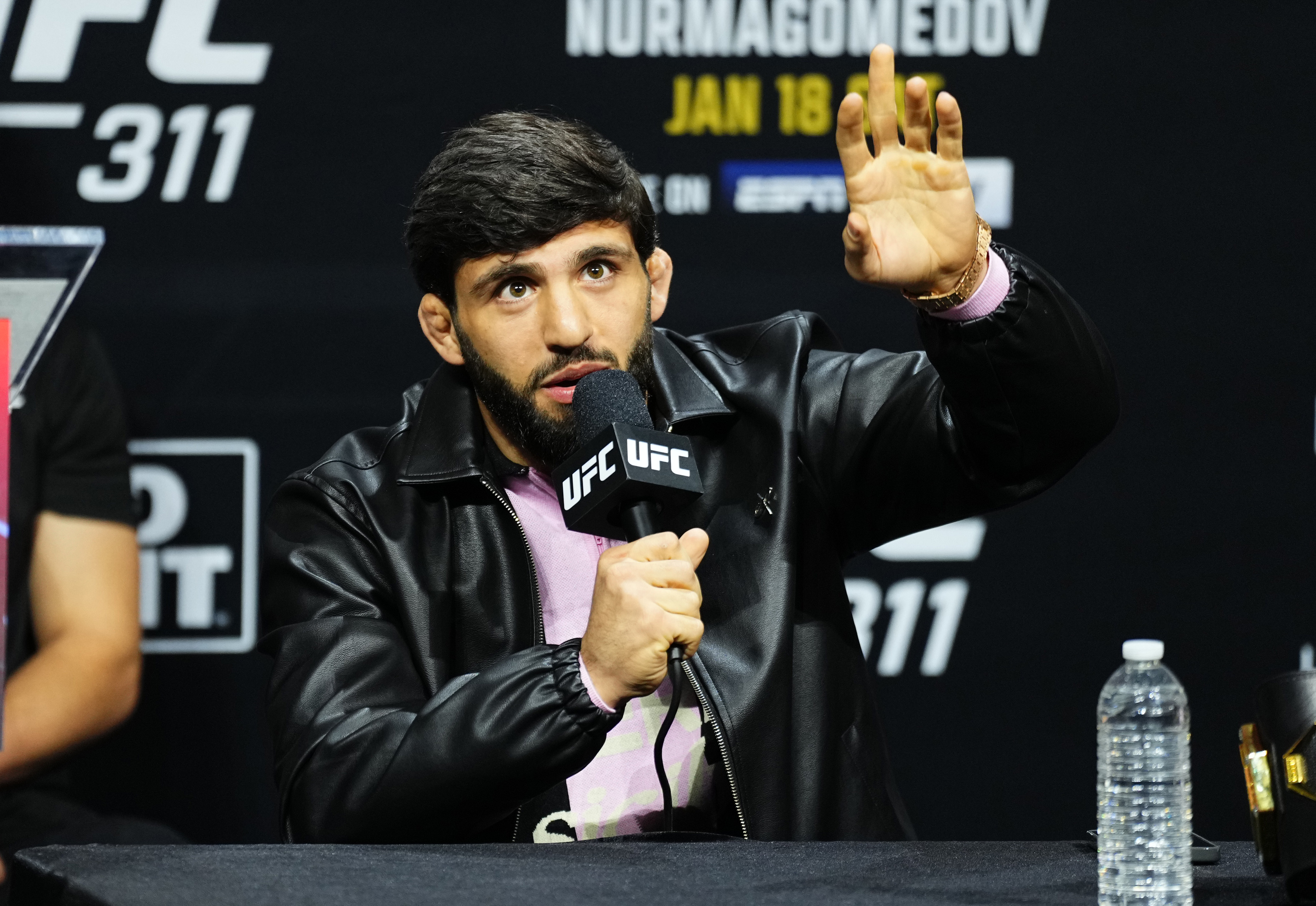 Arman Tsarukayn criticizes Justin Gaethje after UFC 324: ‘He’s getting old’