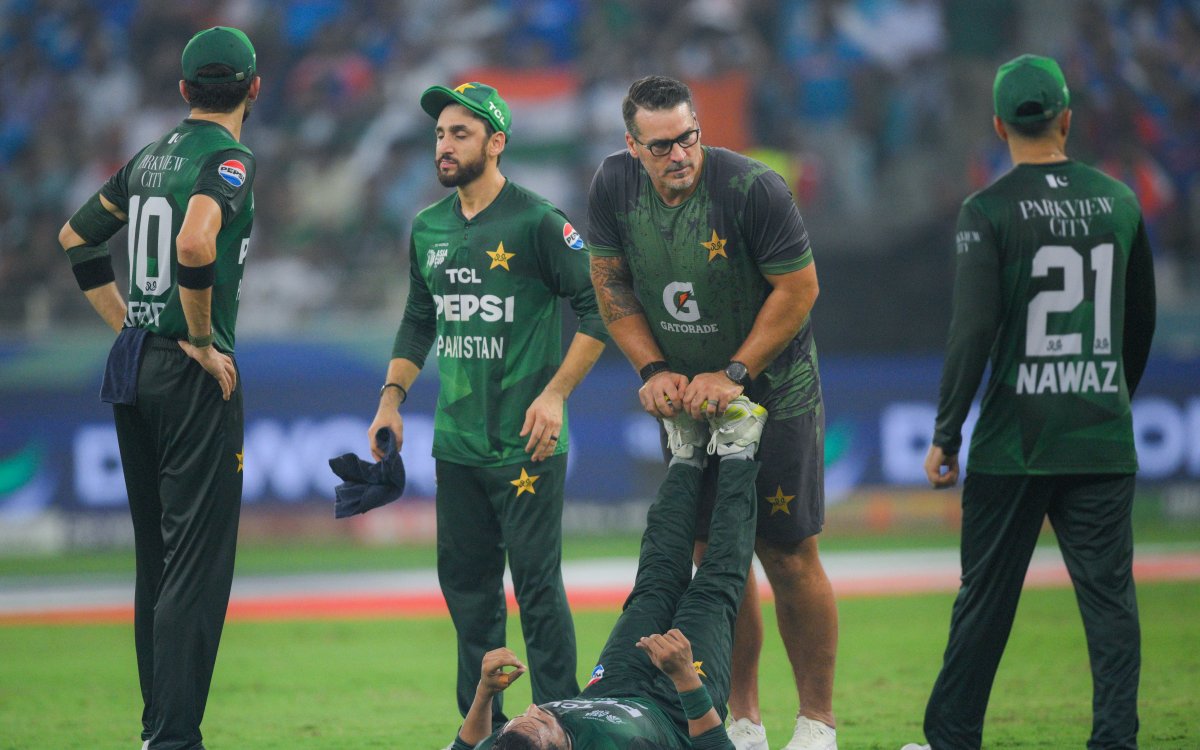 Pakistan players to back PCB, government's decision on T20 World Cup ...