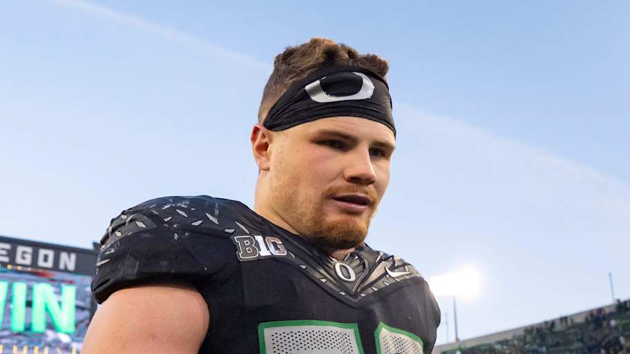 These four Oregon Ducks gained serious respect on the College Football ...