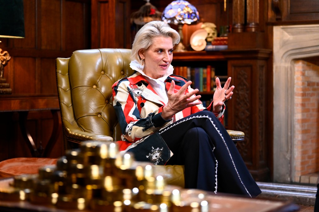 ‘Traitors’ star Ron Funches claims Dorinda Medley made ‘truly terrible ...