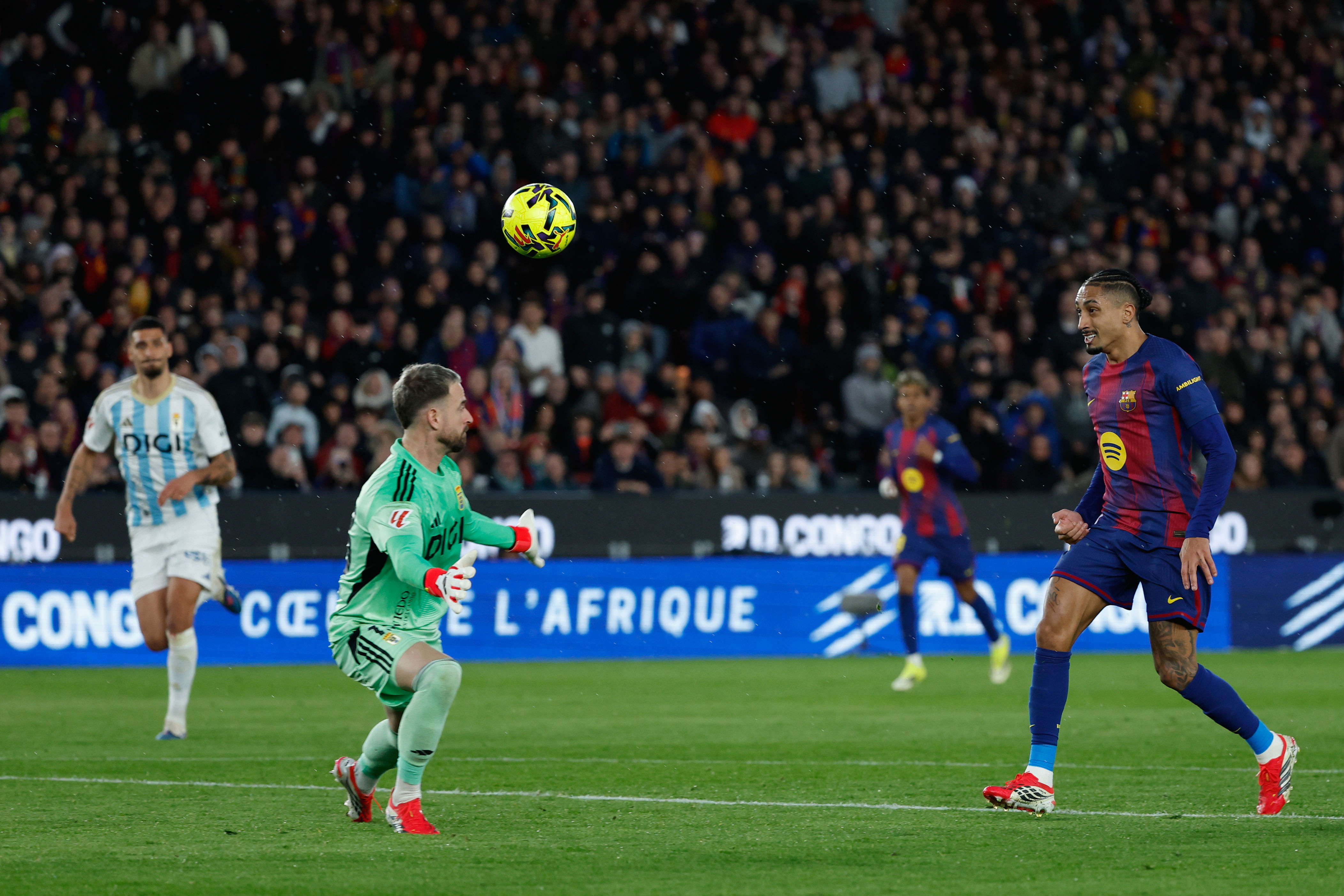 Barcelona back on top after Lamine Yamal overhead kick lights up win ...