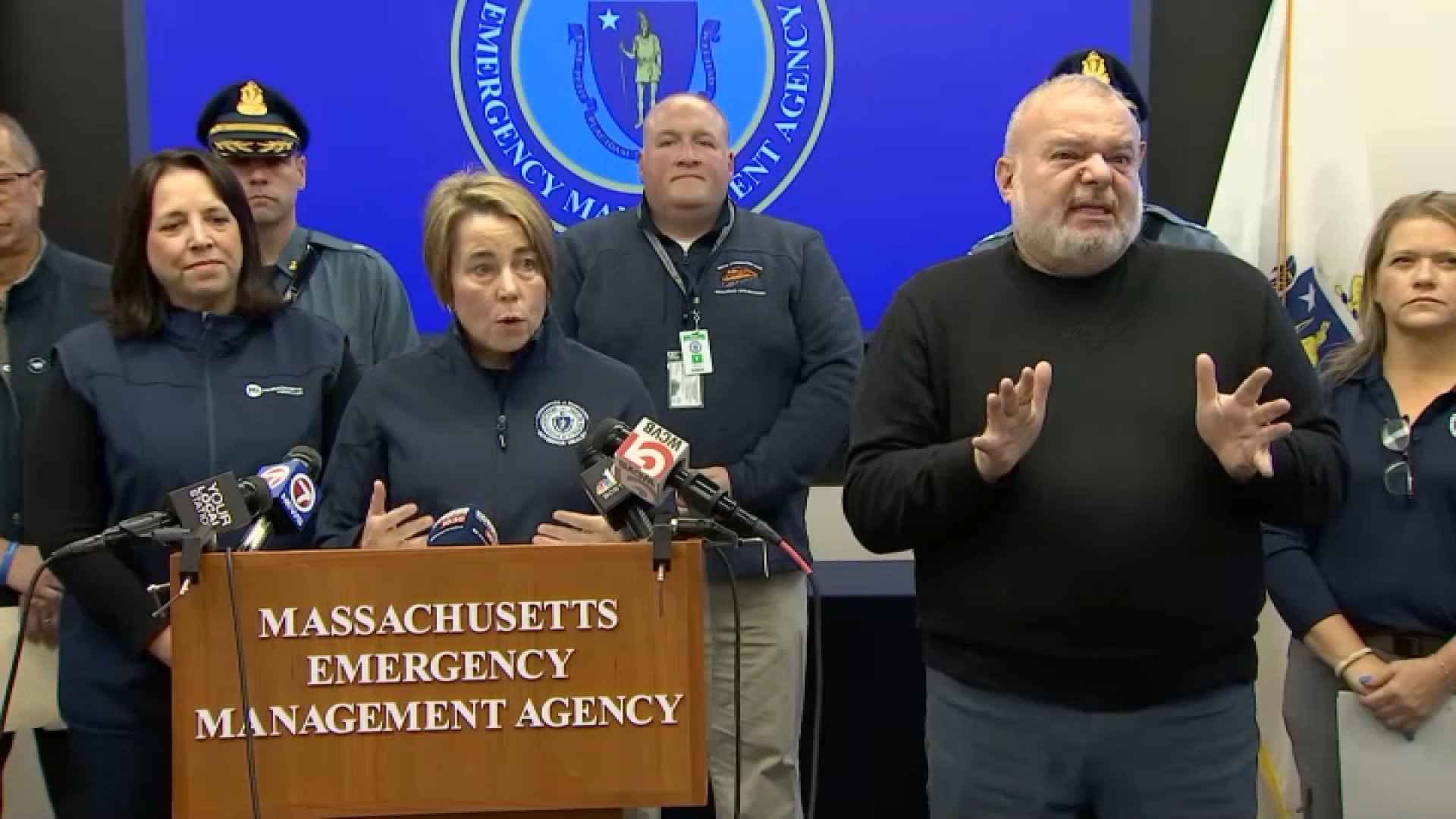 ‘Algo ha salido terriblemente mal’: gobernadora Healey se expresa sobre ...