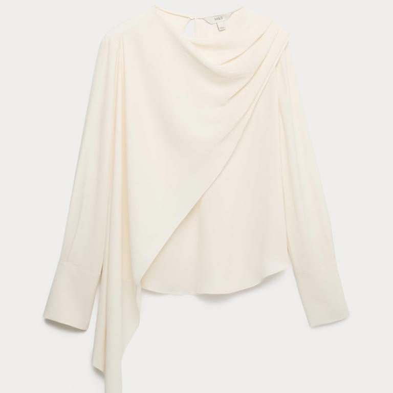 This anti-trend fashion label is a hit with fashion fans, get the look ...