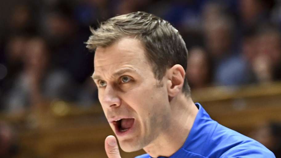 Scheyer knows what's working for Duke's offense