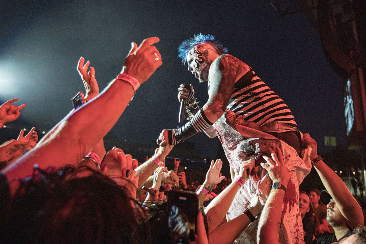 Iconic '90s heavy metal band announces break 29 years after forming