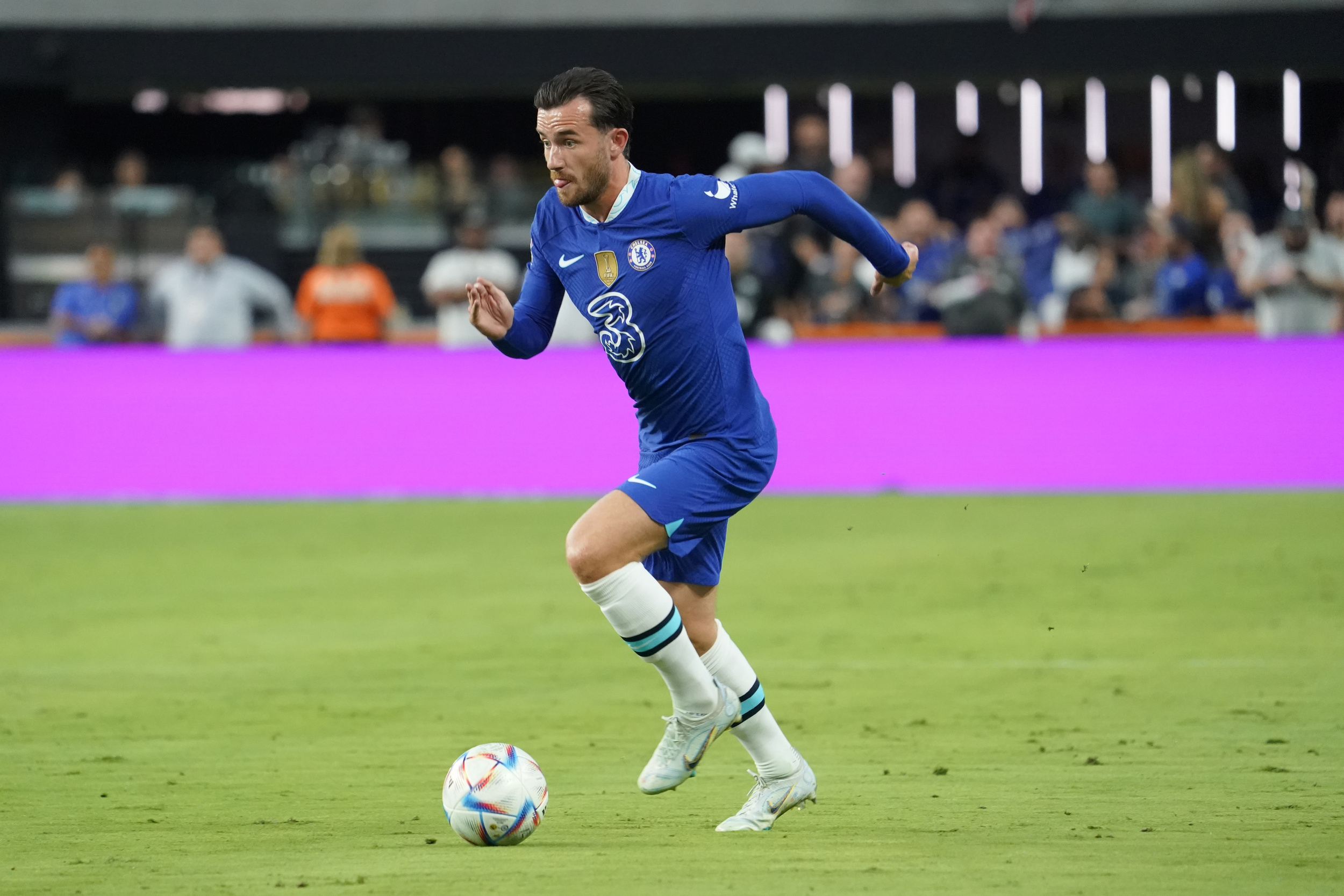 Report: Leeds eye late window raid on Ligue 1 club for 29-year-old wide man