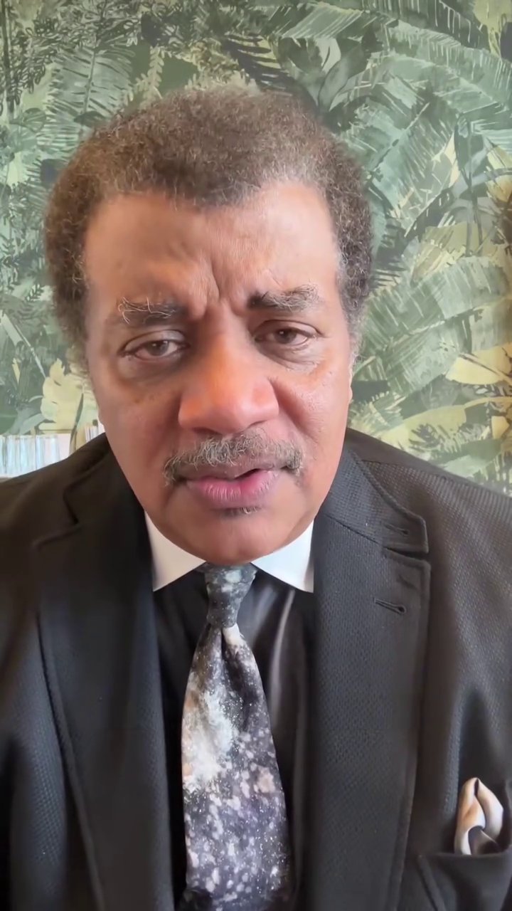 Why Earth’s moon doesn’t have a unique name