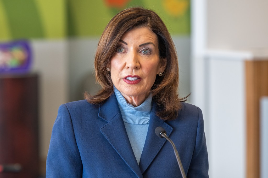 Hochul demands removal of Noem, Border Patrol chief after killing of ...