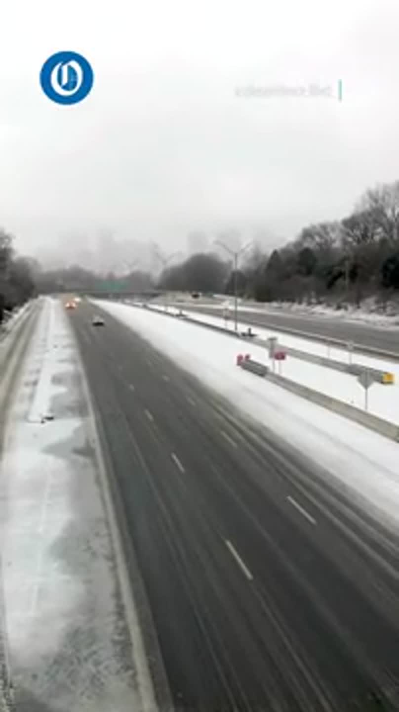 Road conditions worsen as ice storm hits Uptown Charlotte