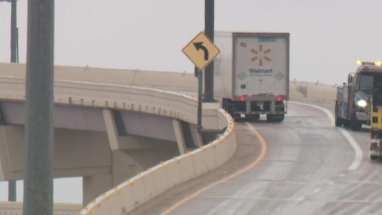 Ice causing issues on Houston area flyovers, multiple shut down