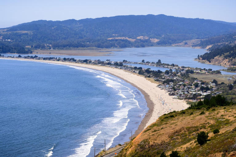 Ultra-wealthy Bay Area enclave demands neighbors pay millions to ...