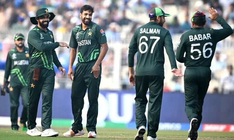 Babar, Shaheen included in T20 World Cup squad; Haris left outPublished ...