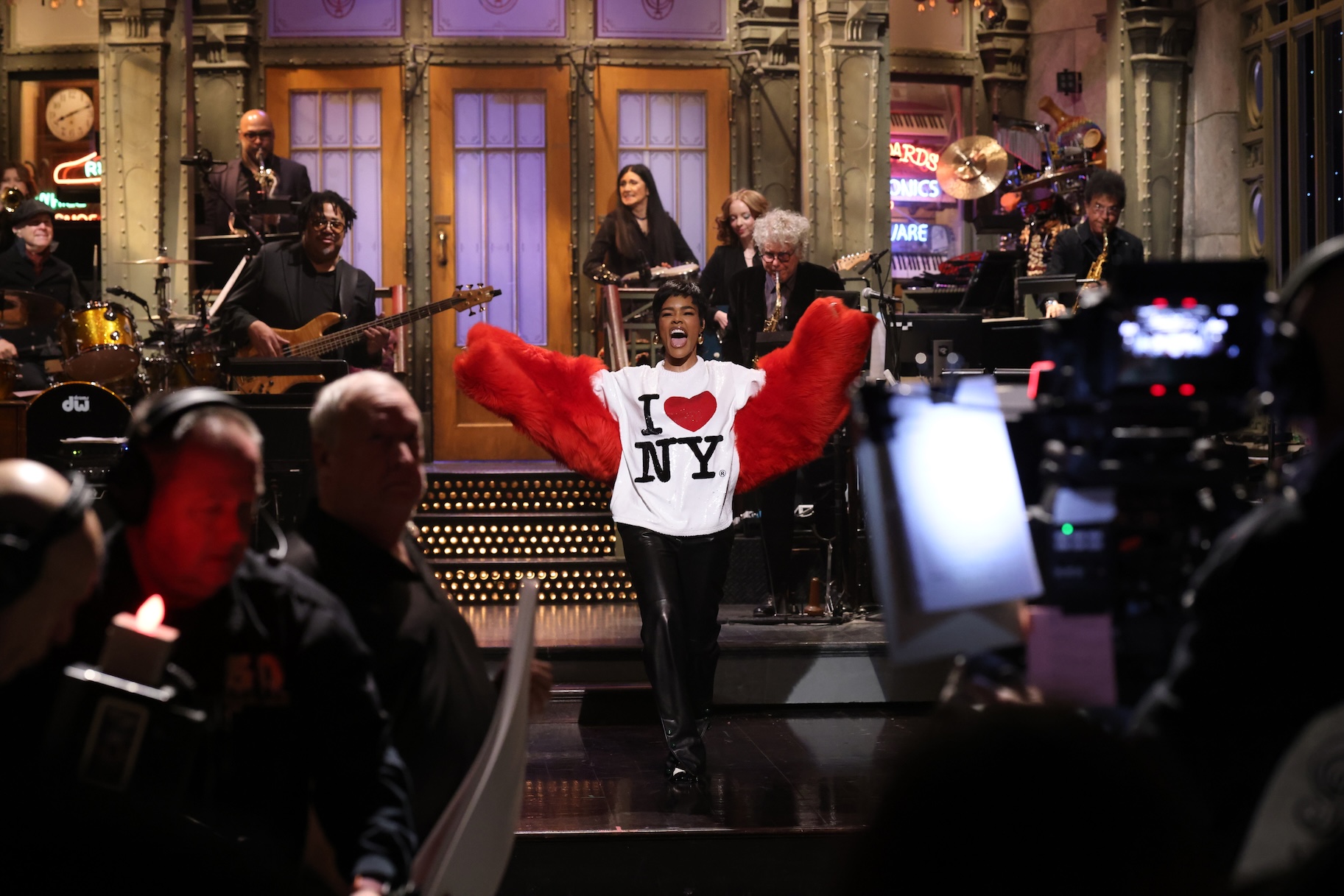 Watch Teyana Taylor's Saturday Night Live sketches & monologue from ...