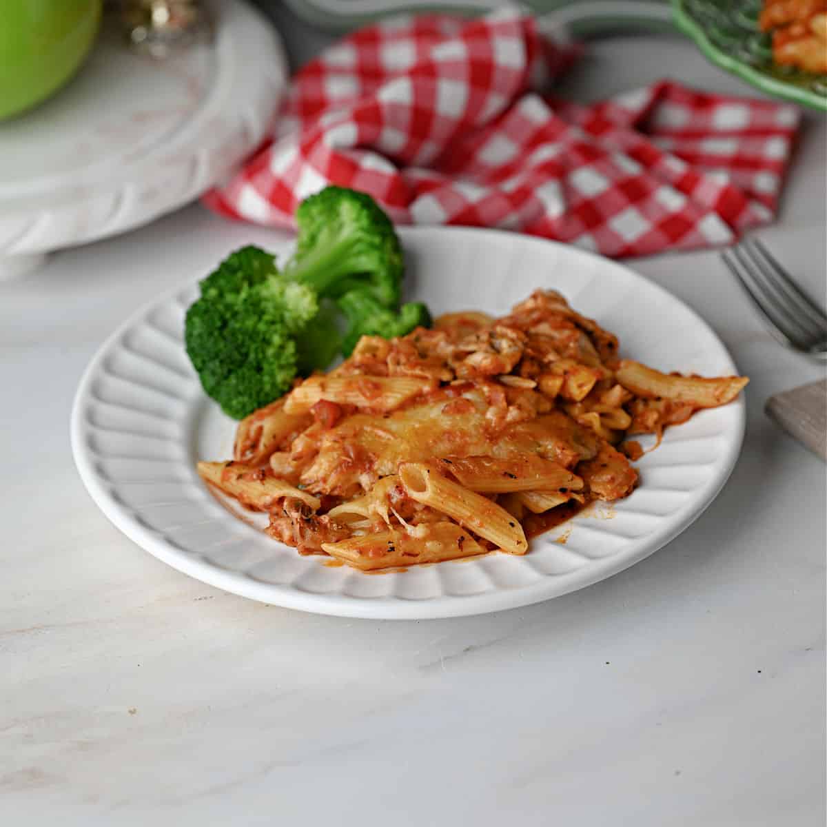 Chicken penne casserole (easy, cheesy, delicious)