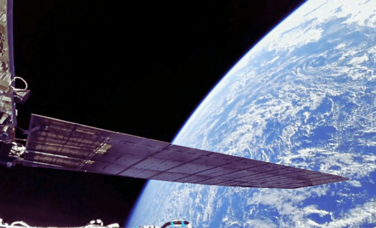 Amazon’s new satellite constellation raises concerns over night sky ...