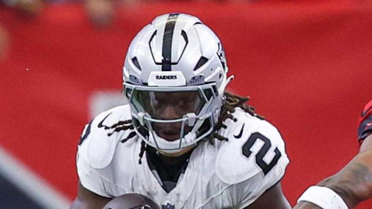 Why the Raiders need more help in the run game