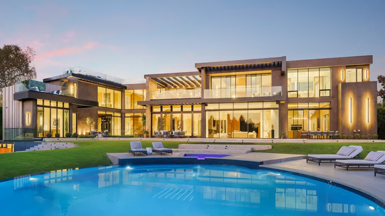 Inside a $45M modern mega mansion in Los Angeles