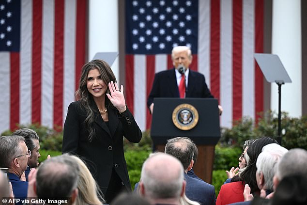 Barack Obama makes rare political statement condemning Trump ...