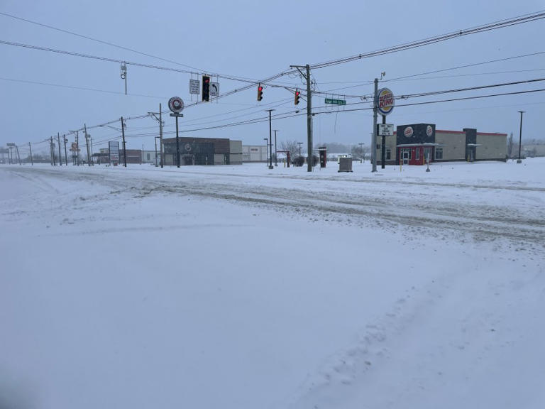 2026 winter storm: 12.5 inches in two days for Evansville, sets record ...