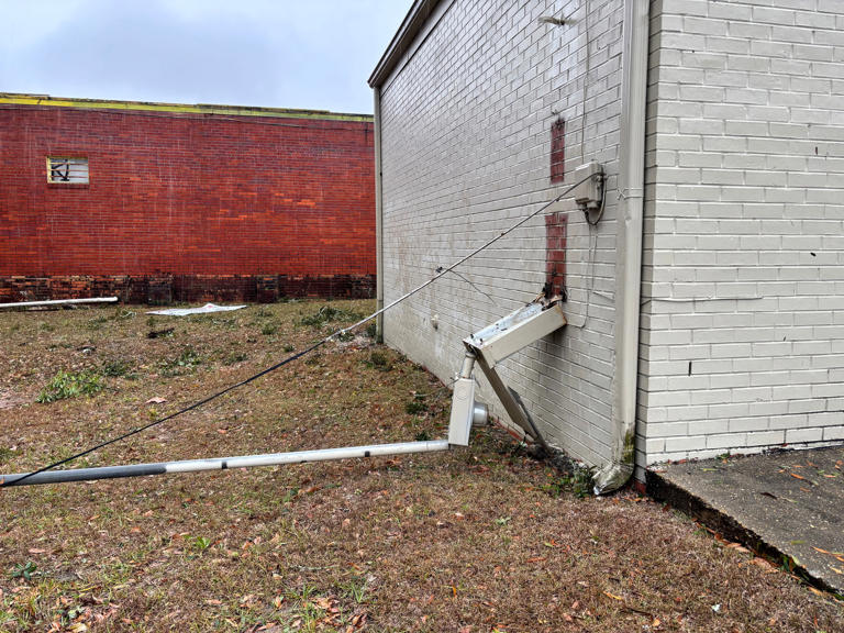 Apparent tornado strikes Geneva, other damage reported