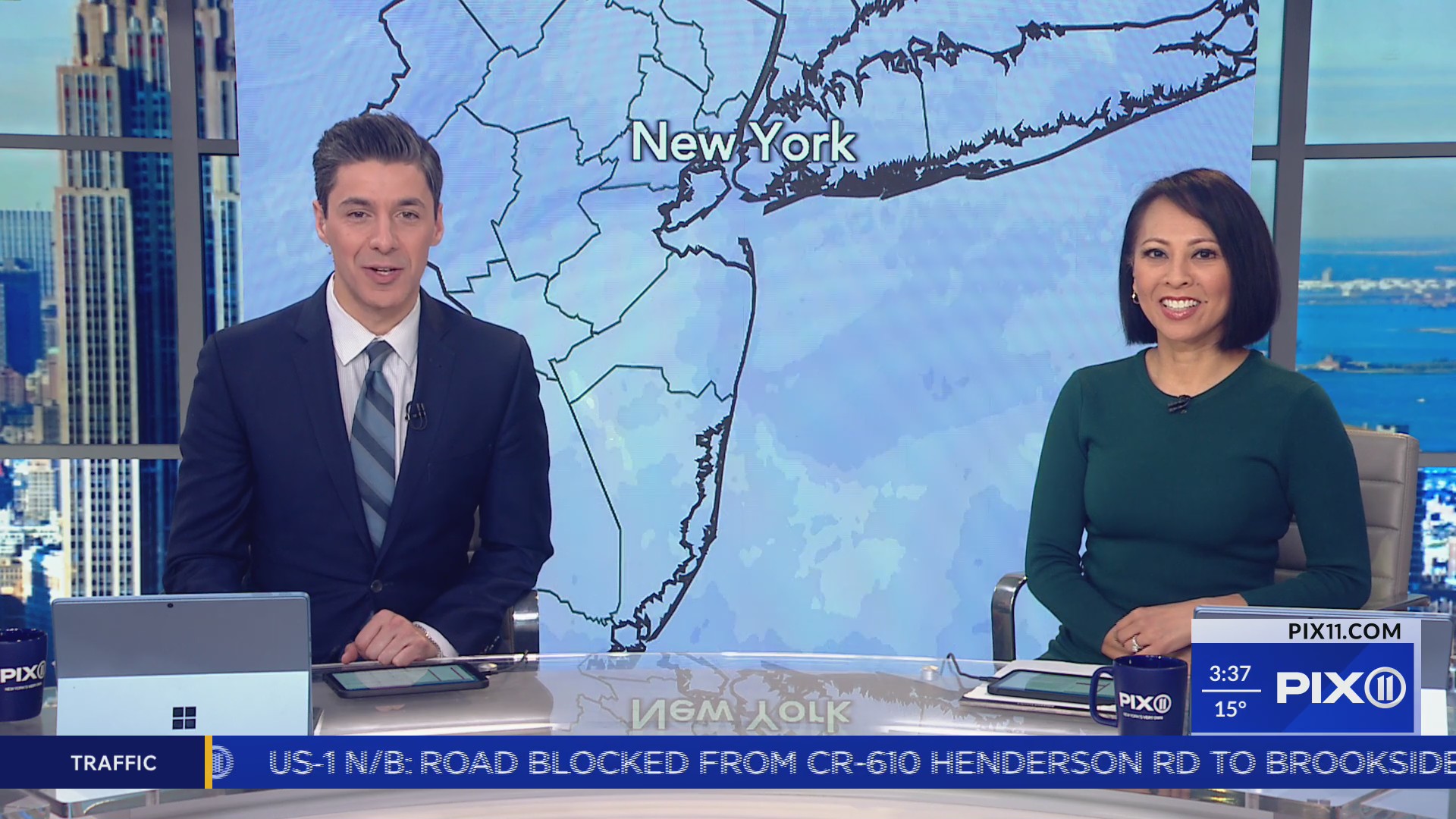 New Yorkers brave the snowstorm in Central Park