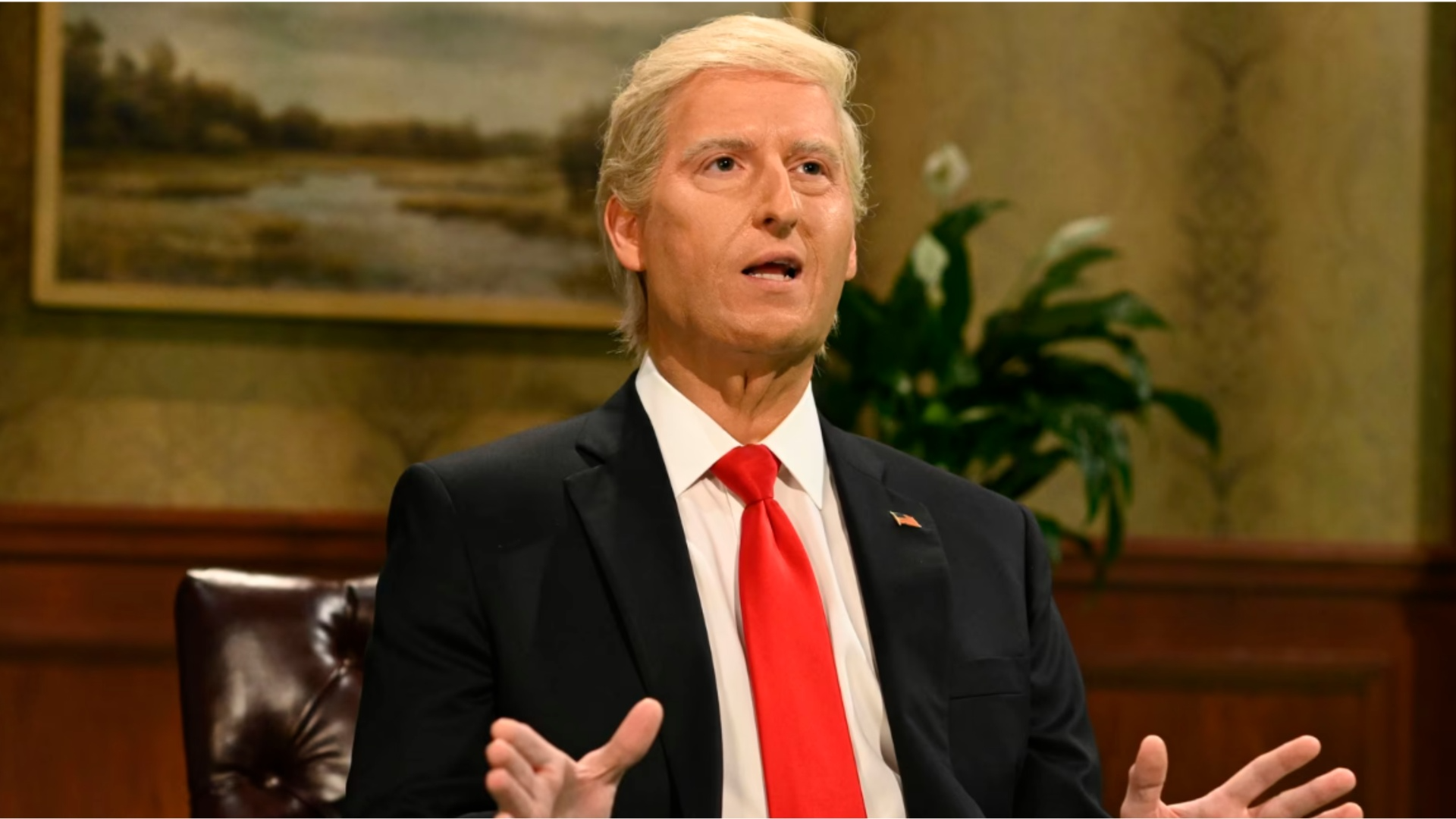 SNL cold open brings back Donald Trump with a parody award show sketch