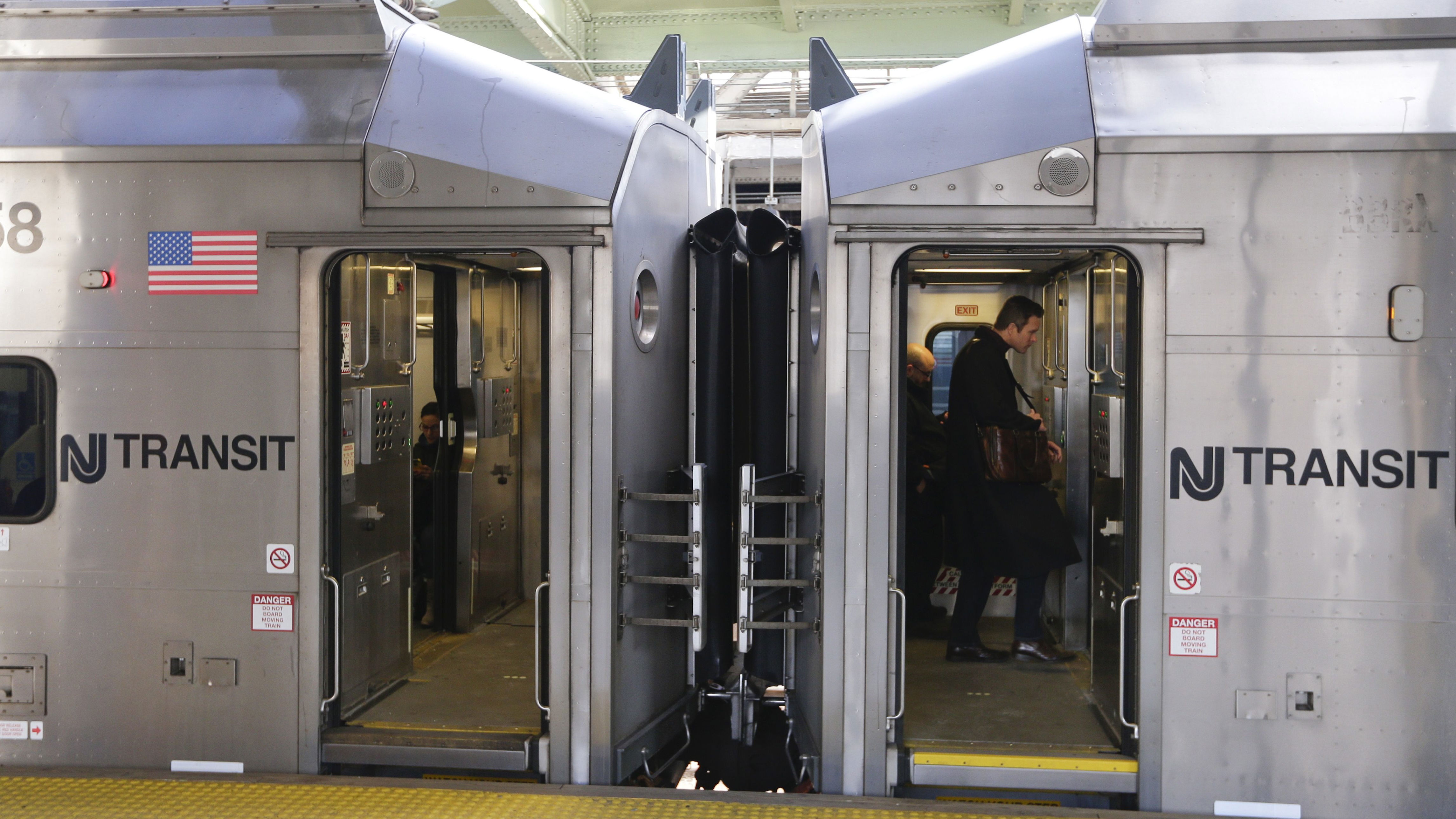 NJ Transit se prepara para cierres debido a la enorme tormenta invernal ...