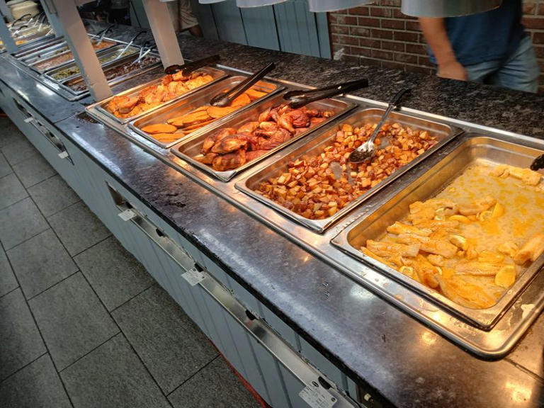 Reasons Ole Times Country Buffet defines all-you-can-eat dining in Georgia