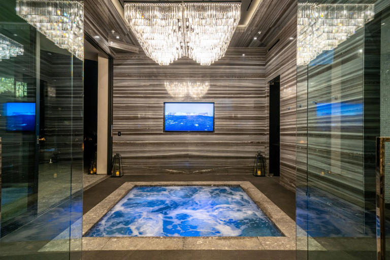 Amenity-laden LA mansion asking $139M just saw a $40M discount: 'A ...