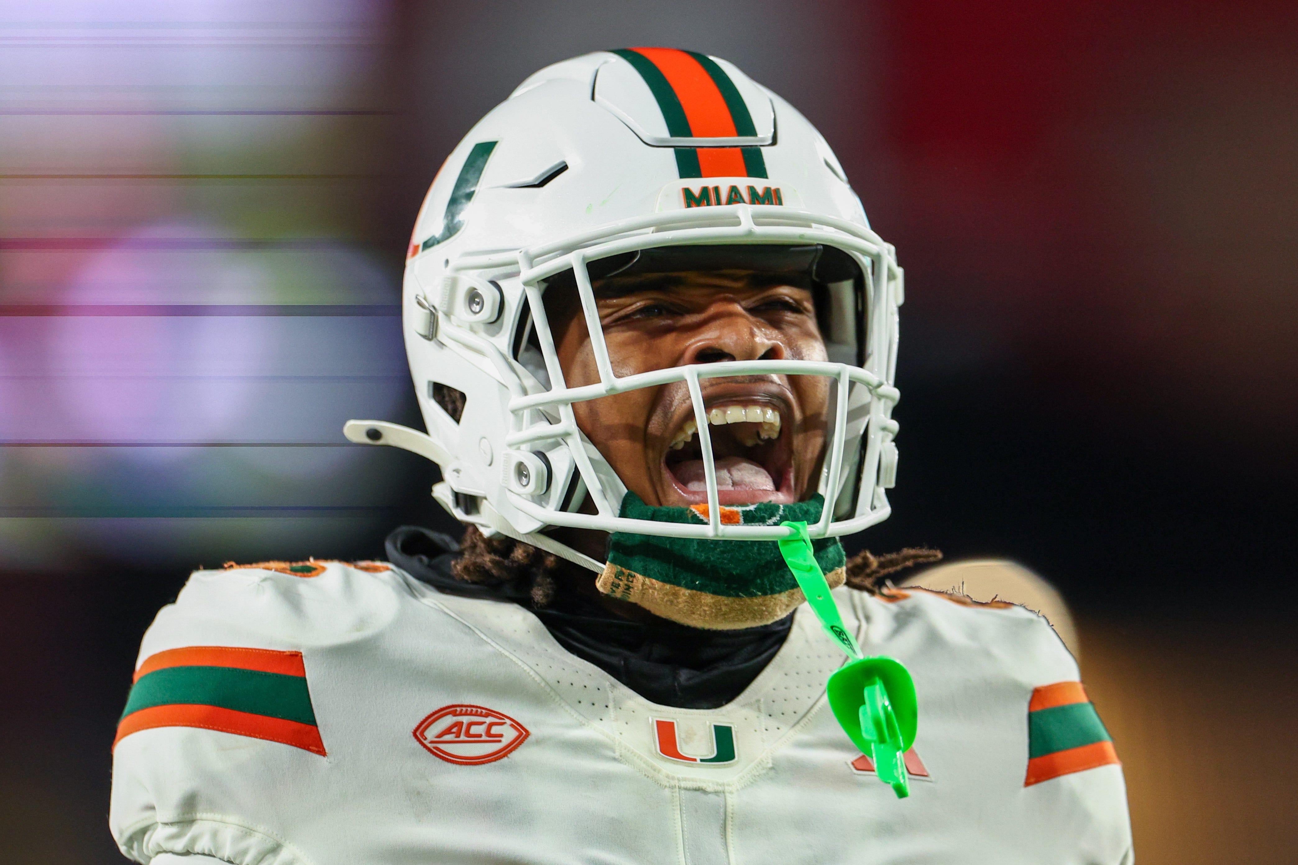 Miami defensive back transfers to Tennessee football