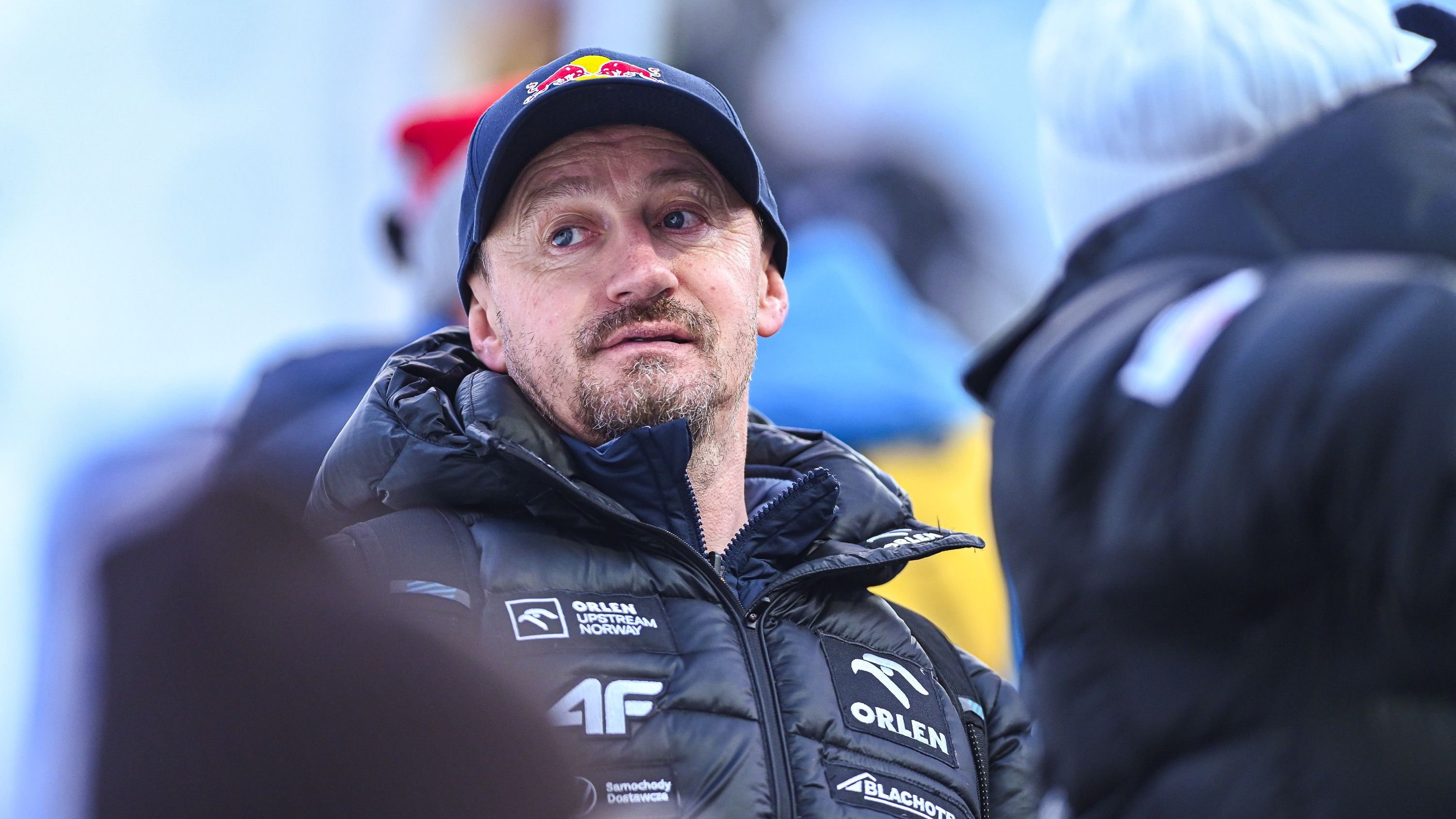 Burza w związku Adama Małysza. Poszło o jeden dokument. Oto kulisy