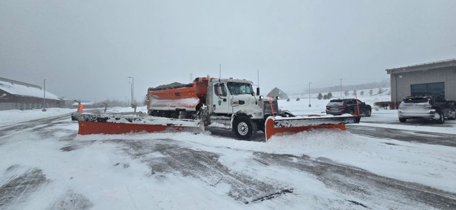 Watch: New ‘Super Plow’ makes quick work of heavy snow on the Turnpike