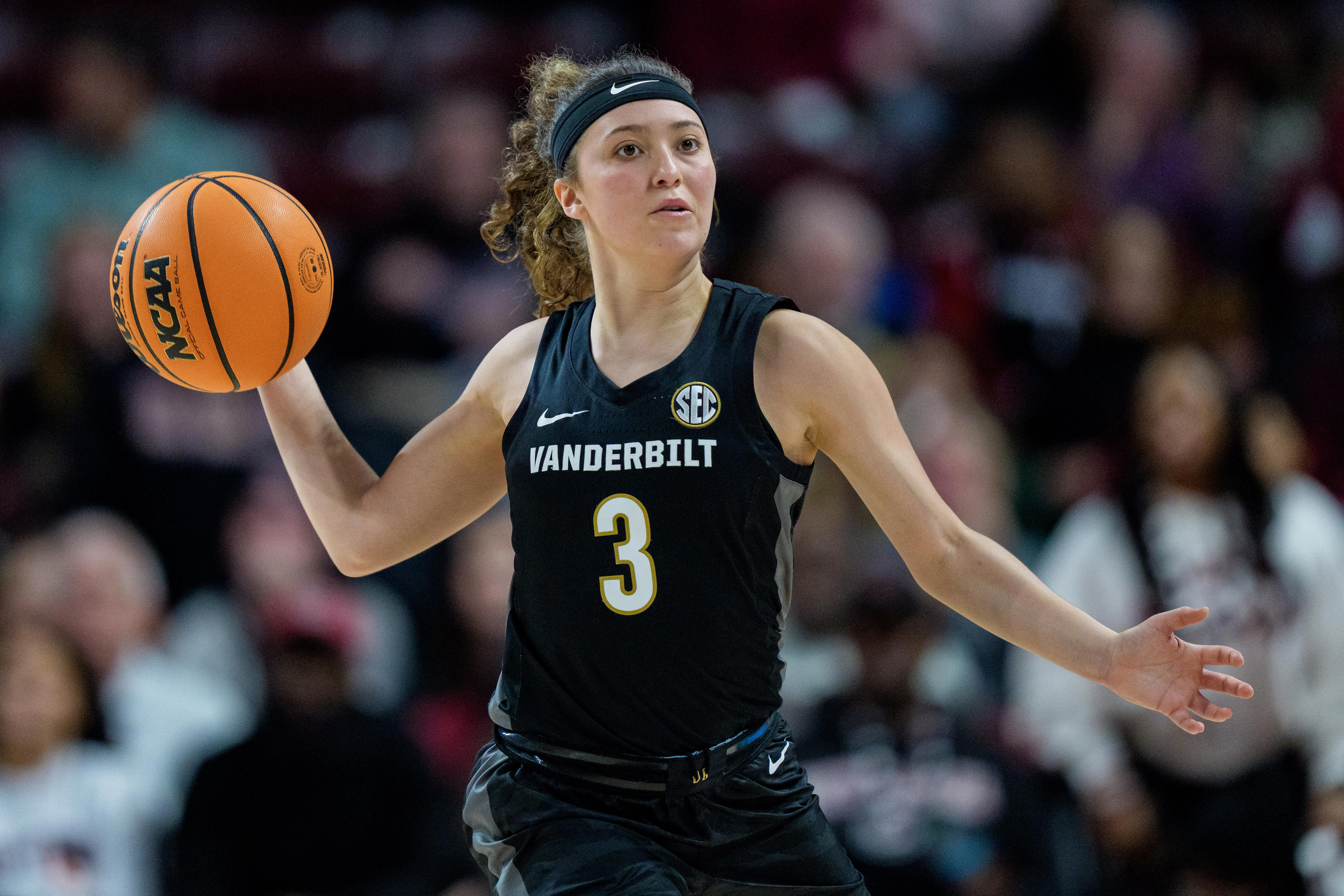 Vanderbilt women's basketball still in South Carolina amid winter storm