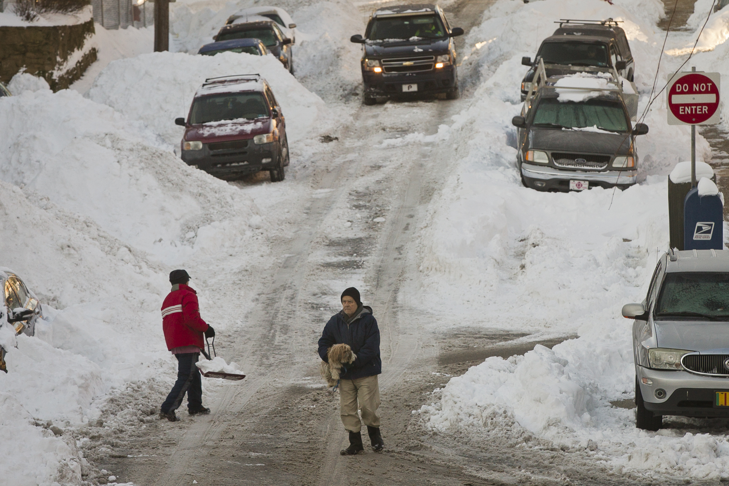 Philly snow updates: Sleet takes over after largest snowfall in 5 years ...