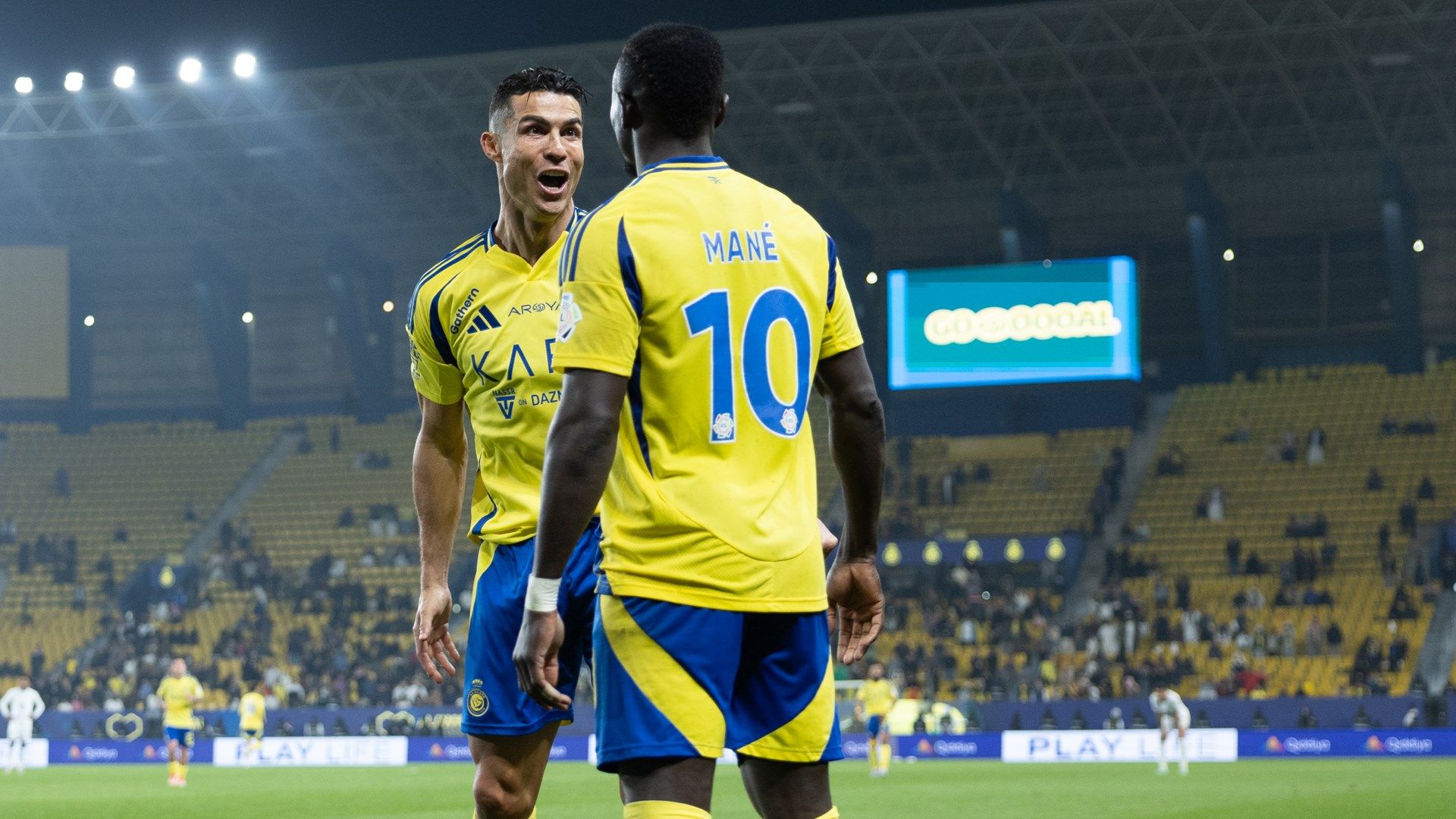 Cristiano Ronaldo, Al-Nassr Give Sadio Mane After Senegal's AFCON Triumph